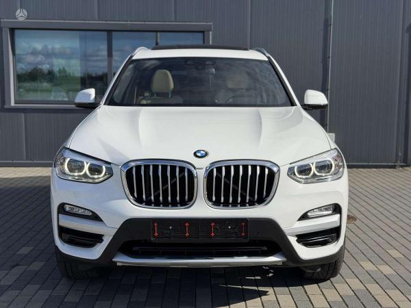 White BMW X3 2018 in Siauliai, with an engine capacity of 2.00 L and mileage of 202 thousand km for 21400 €, photo 3 on AUTOMOTO.COM.LV
