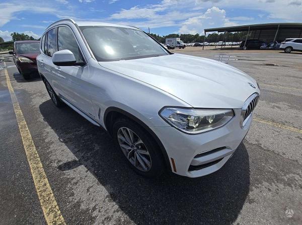 BMW X3 2018 in Ukmerge on AUTOMOTO.COM.LV White BMW X3 2018 in Ukmerge, with an engine capacity of 2.00 L and mileage of 235 thousand km for 12100 β¬, photo 7 on AUTOMOTO.COM.LV