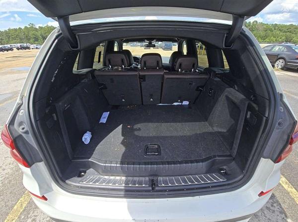 BMW X3 2018 in Ukmerge on AUTOMOTO.COM.LV White BMW X3 2018 in Ukmerge, with an engine capacity of 2.00 L and mileage of 235 thousand km for 12100 β¬, photo 9 on AUTOMOTO.COM.LV