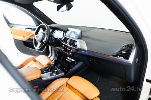 White BMW X3 2018 in Tallinn, with an engine capacity of 3.00 L and mileage of 158 thousand km for 24990 €, photo 17 on AUTOMOTO.COM.LV