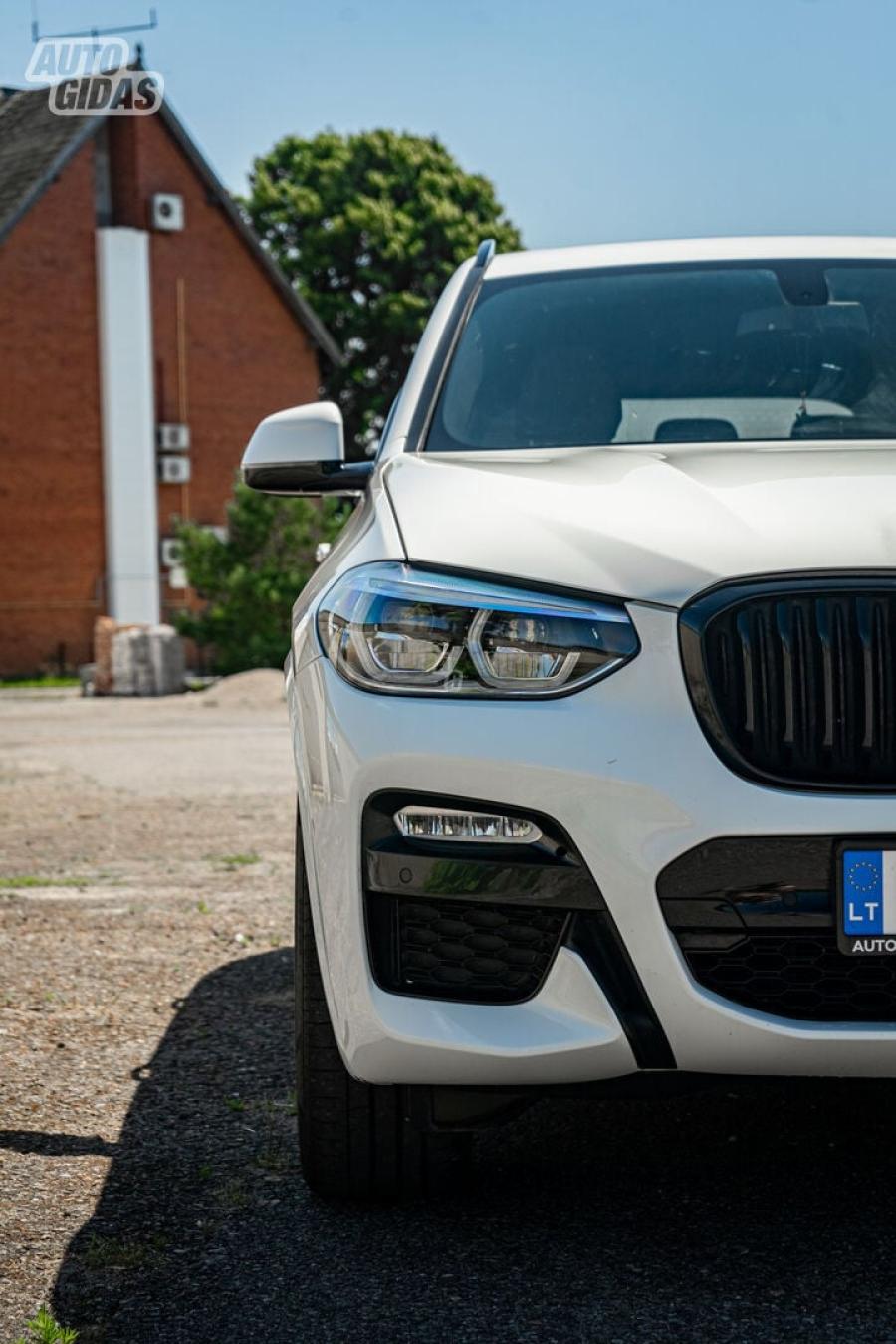 White BMW X3 2019 in Klaipeda, with an engine capacity of 2.00 L and mileage of 98 thousand km for 23500 €, photo 21 on AUTOMOTO.COM.LV