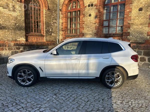 White BMW X3 2019 in Riga, with an engine capacity of 2.00 L and mileage of 61 thousand km for 30700 €, photo 2 on AUTOMOTO.COM.LV