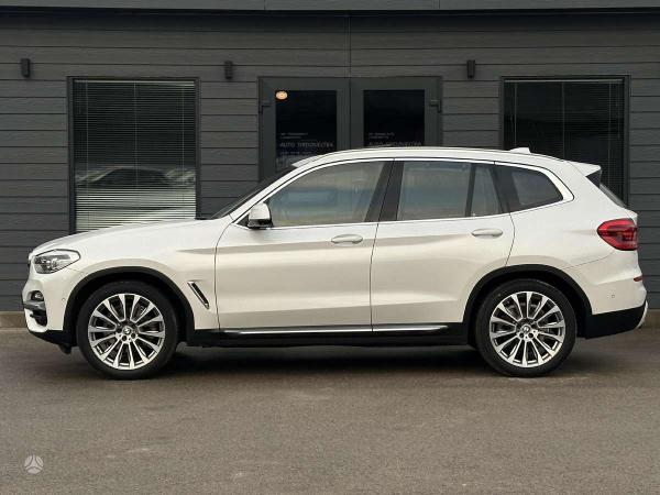 White BMW X3 2019 in Siauliai, with an engine capacity of 2.00 L and mileage of 170 thousand km for 23990 €, photo 5 on AUTOMOTO.COM.LV