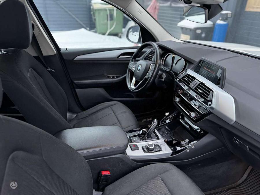 Balts BMW X3 2019 Kauņa, ar dzinēja tilpumu 2.99 L un nobraukumu 297 tūkst. km par 13900 €, foto 5 vietnē AUTOMOTO.COM.LV