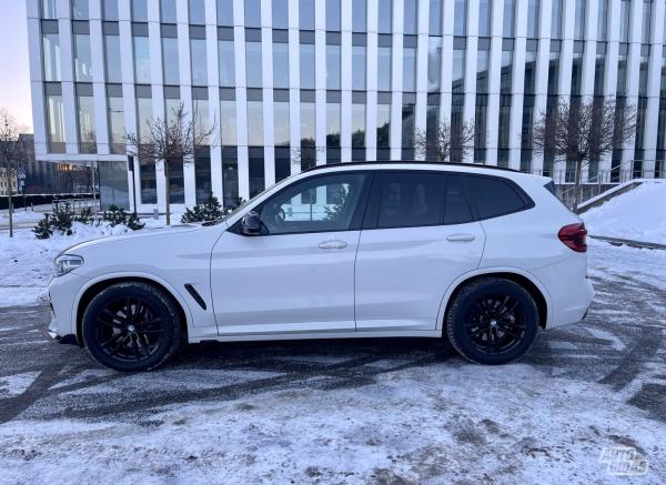 White BMW X3 2019 in Vilnius, with an engine capacity of 3.00 L and mileage of 112 thousand km for 30100 €, photo 2 on AUTOMOTO.COM.LV