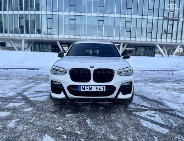 White BMW X3 2019 in Vilnius, with an engine capacity of 3.00 L and mileage of 112 thousand km for 30100 €, photo 8 on AUTOMOTO.COM.LV