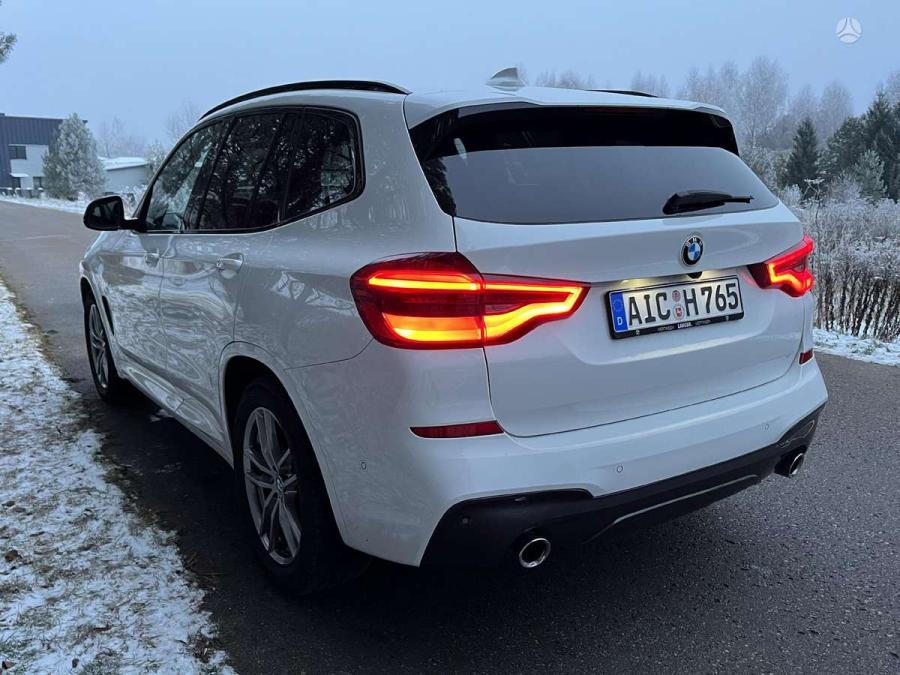 White BMW X3 2019 in Vilnius, with an engine capacity of 2.99 L and mileage of 185 thousand km for 26900 €, photo 8 on AUTOMOTO.COM.LV