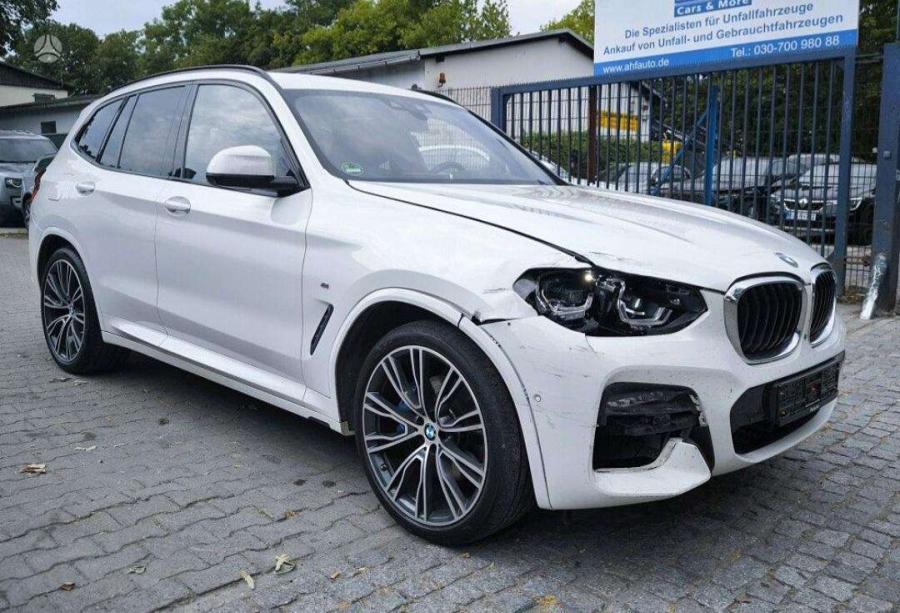 White BMW X3 2019 in Vilkaviskis, with an engine capacity of 2.99 L and mileage of 109 thousand km for 22300 €, photo 6 on AUTOMOTO.COM.LV
