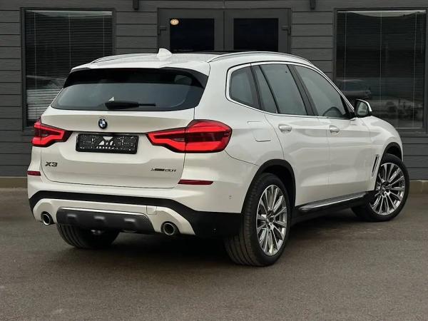 White BMW X3 2019 in Jelgava, with an engine capacity of 2.00 L and mileage of 170 thousand km for 19850 €, photo 4 on AUTOMOTO.COM.LV
