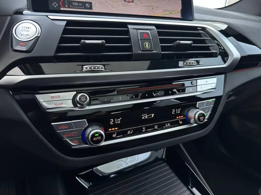 White BMW X3 2019 in Jelgava, with an engine capacity of 2.00 L and mileage of 170 thousand km for 19850 €, photo 17 on AUTOMOTO.COM.LV