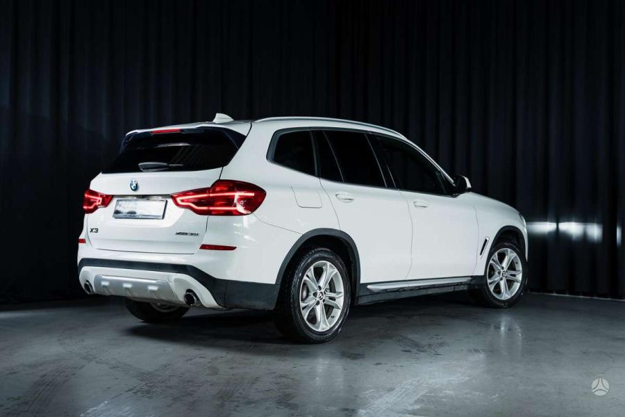 Balts BMW X3 2019 Viļņa, ar dzinēja tilpumu 2.00 L un nobraukumu 110 tūkst. km par 19999 €, foto 5 vietnē AUTOMOTO.COM.LV