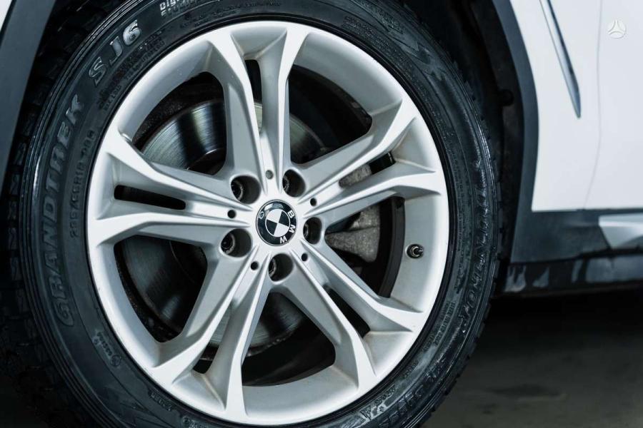 Balts BMW X3 2019 Viļņa, ar dzinēja tilpumu 2.00 L un nobraukumu 110 tūkst. km par 19999 €, foto 15 vietnē AUTOMOTO.COM.LV