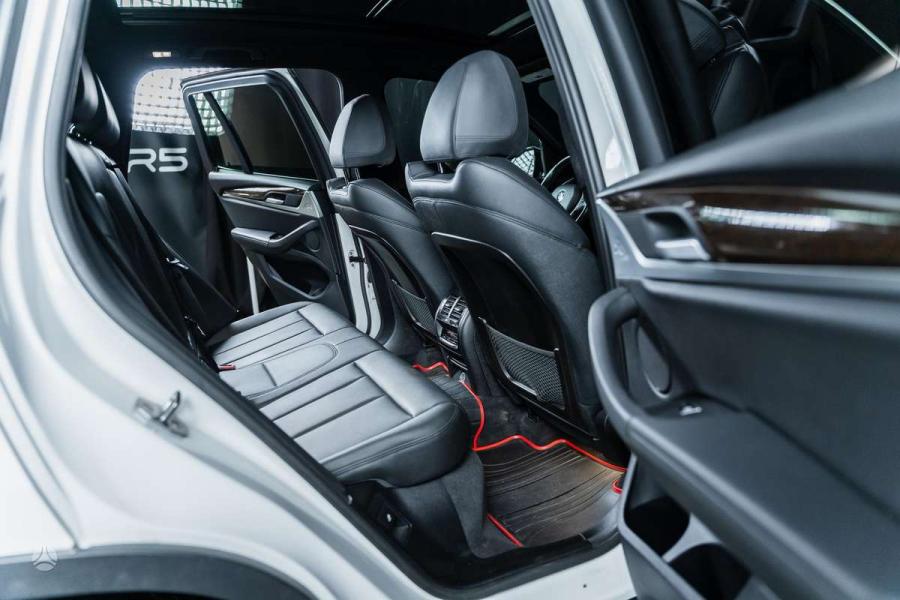 Balts BMW X3 2019 Viļņa, ar dzinēja tilpumu 2.00 L un nobraukumu 110 tūkst. km par 19999 €, foto 29 vietnē AUTOMOTO.COM.LV
