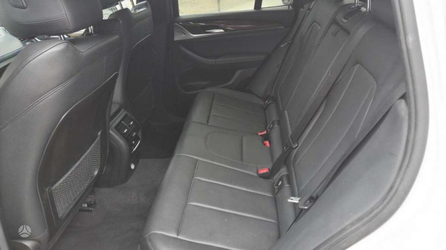 Balts BMW X3 2019 Klaipėda, ar dzinēja tilpumu 2.00 L un nobraukumu 135 tūkst. km par 18600 €, foto 18 vietnē AUTOMOTO.COM.LV