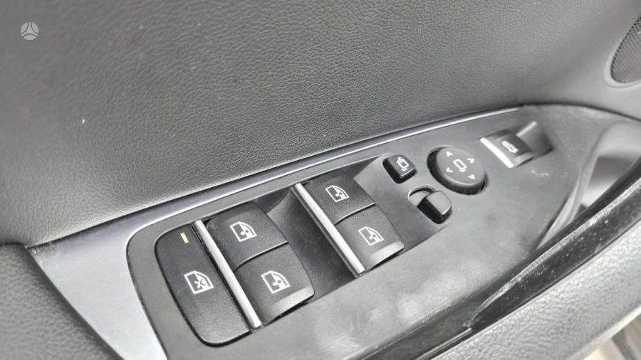 Balts BMW X3 2019 Klaipėda, ar dzinēja tilpumu 2.00 L un nobraukumu 135 tūkst. km par 18600 €, foto 23 vietnē AUTOMOTO.COM.LV