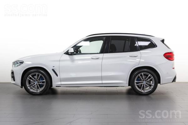 White BMW X3 2020 in Riga, with an engine capacity of 3.00 L and mileage of 122 thousand km for 28500 €, photo 2 on AUTOMOTO.COM.LV