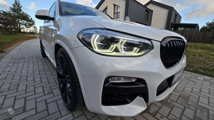 White BMW X3 2020 in Vilnius, with an engine capacity of 2.99 L and mileage of 86 thousand km for 41900 €, photo 10 on AUTOMOTO.COM.LV