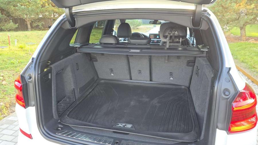 White BMW X3 2020 in Vilnius, with an engine capacity of 2.99 L and mileage of 86 thousand km for 41900 €, photo 13 on AUTOMOTO.COM.LV