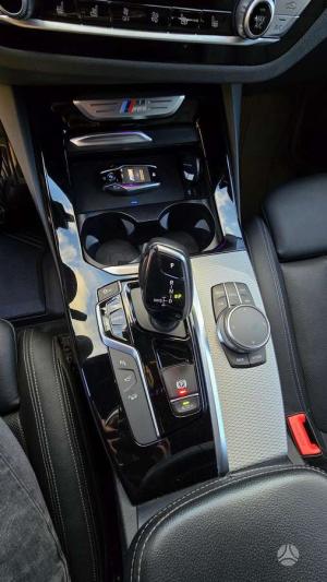 White BMW X3 2020 in Vilnius, with an engine capacity of 2.99 L and mileage of 86 thousand km for 41900 €, photo 22 on AUTOMOTO.COM.LV
