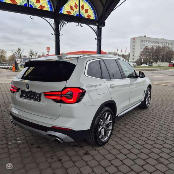 White BMW X3 2021 in Kaunas, with an engine capacity of 2.00 L and mileage of 157 thousand km for 31990 €, photo 5 on AUTOMOTO.COM.LV