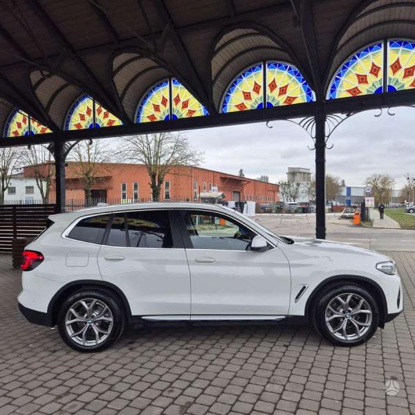 White BMW X3 2021 in Kaunas, with an engine capacity of 2.00 L and mileage of 157 thousand km for 31990 €, photo 8 on AUTOMOTO.COM.LV