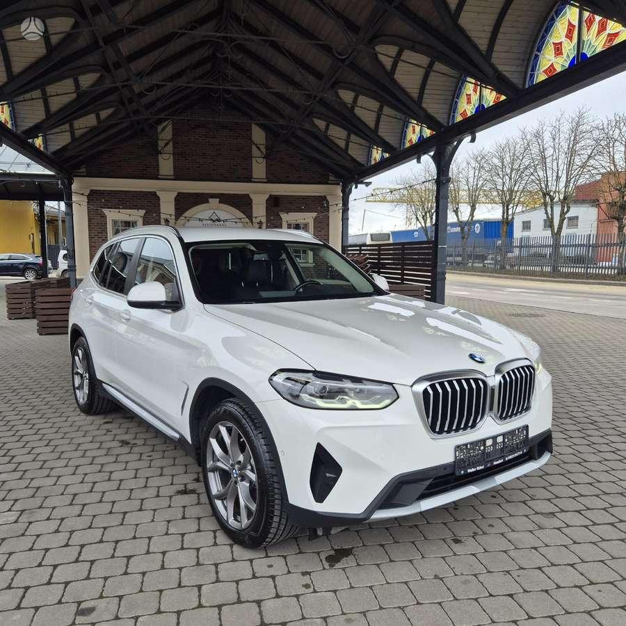 White BMW X3 2021 in Kaunas, with an engine capacity of 2.00 L and mileage of 157 thousand km for 31990 €, photo 2 on AUTOMOTO.COM.LV