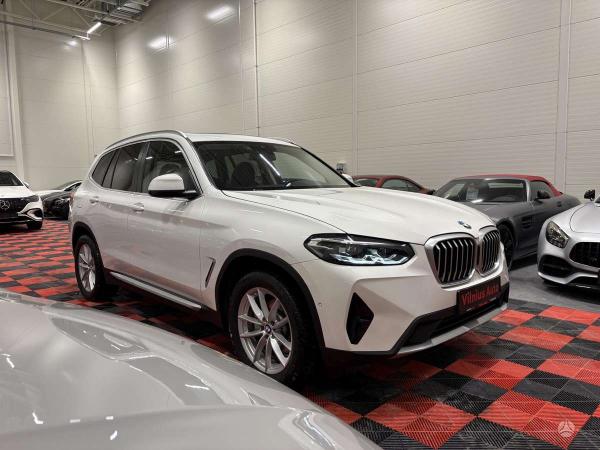 White BMW X3 2021 in Vilnius, with an engine capacity of 2.00 L and mileage of 236 thousand km for 29490 €, photo 3 on AUTOMOTO.COM.LV