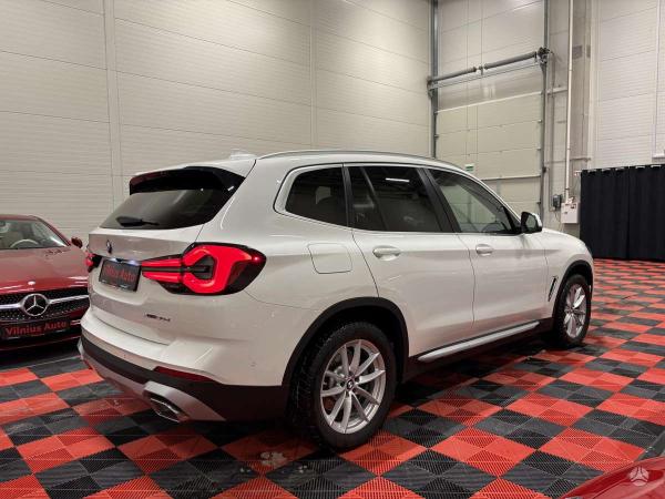 White BMW X3 2021 in Vilnius, with an engine capacity of 2.00 L and mileage of 236 thousand km for 29490 €, photo 4 on AUTOMOTO.COM.LV