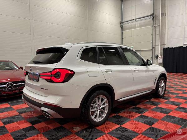 Balts BMW X3 2021 Viļņa, ar dzinēja tilpumu 2.00 L un nobraukumu 236 tūkst. km par 29490 €, foto 4 vietnē AUTOMOTO.COM.LV