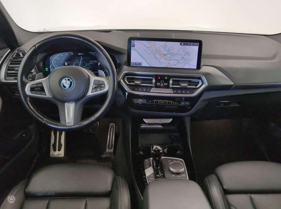 White BMW X3 2021 in Tukums, with an engine capacity of 2.00 L and mileage of 134 thousand km for 35777 €, photo 3 on AUTOMOTO.COM.LV
