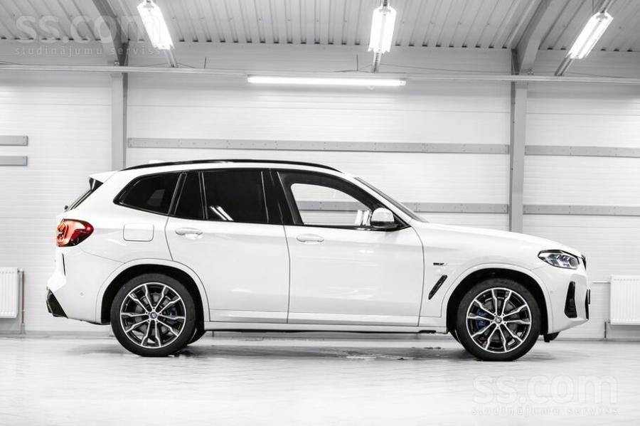 White BMW X3 2021 in Tukums, with an engine capacity of 2.00 L and mileage of 0 thousand km for 35777 €, photo 5 on AUTOMOTO.COM.LV