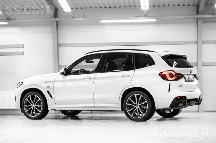 White BMW X3 2021 in Tukums, with an engine capacity of 2.00 L and mileage of 0 thousand km for 35777 €, photo 9 on AUTOMOTO.COM.LV