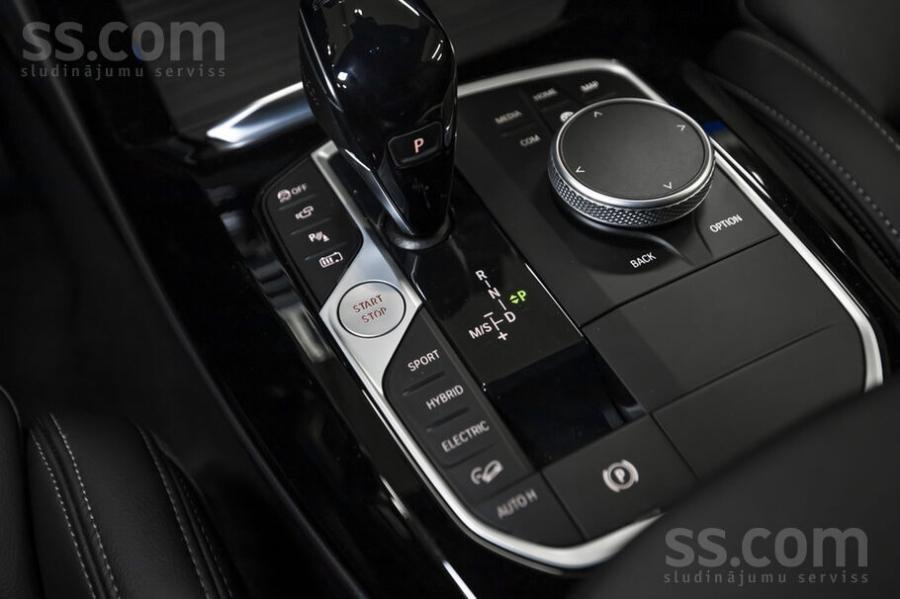 White BMW X3 2021 in Tukums, with an engine capacity of 2.00 L and mileage of 0 thousand km for 35777 €, photo 24 on AUTOMOTO.COM.LV