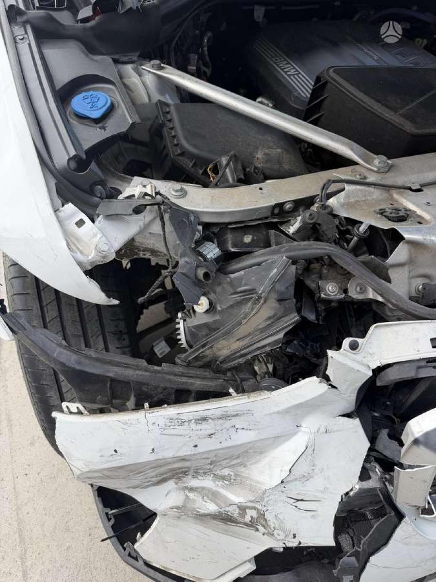 White BMW X3 2021 in Kaunas, with an engine capacity of 2.00 L and mileage of 188 thousand km for 16950 €, photo 7 on AUTOMOTO.COM.LV