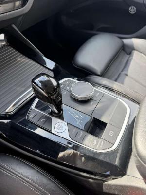 White BMW X3 2021 in Kaunas, with an engine capacity of 2.00 L and mileage of 188 thousand km for 16950 €, photo 9 on AUTOMOTO.COM.LV