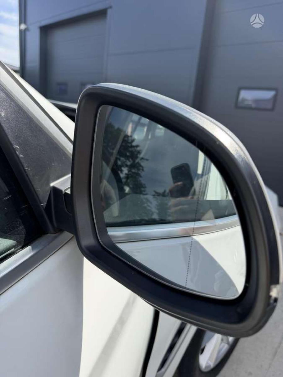 White BMW X3 2021 in Kaunas, with an engine capacity of 2.00 L and mileage of 188 thousand km for 16950 €, photo 11 on AUTOMOTO.COM.LV