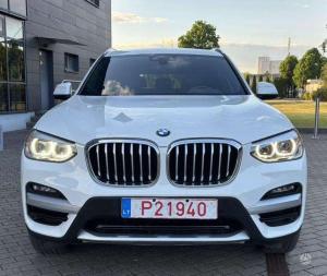 White BMW X3 2021 in Kaunas, with an engine capacity of 2.00 L and mileage of 151 thousand km for 21700 €, photo 4 on AUTOMOTO.COM.LV