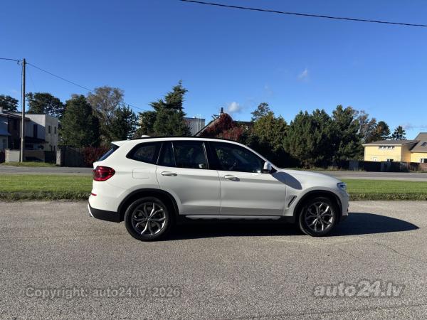 Balts BMW X3 2021 Tallina, ar dzinēja tilpumu 2.00 L un nobraukumu 133 tūkst. km par 29990 €, foto 5 vietnē AUTOMOTO.COM.LV