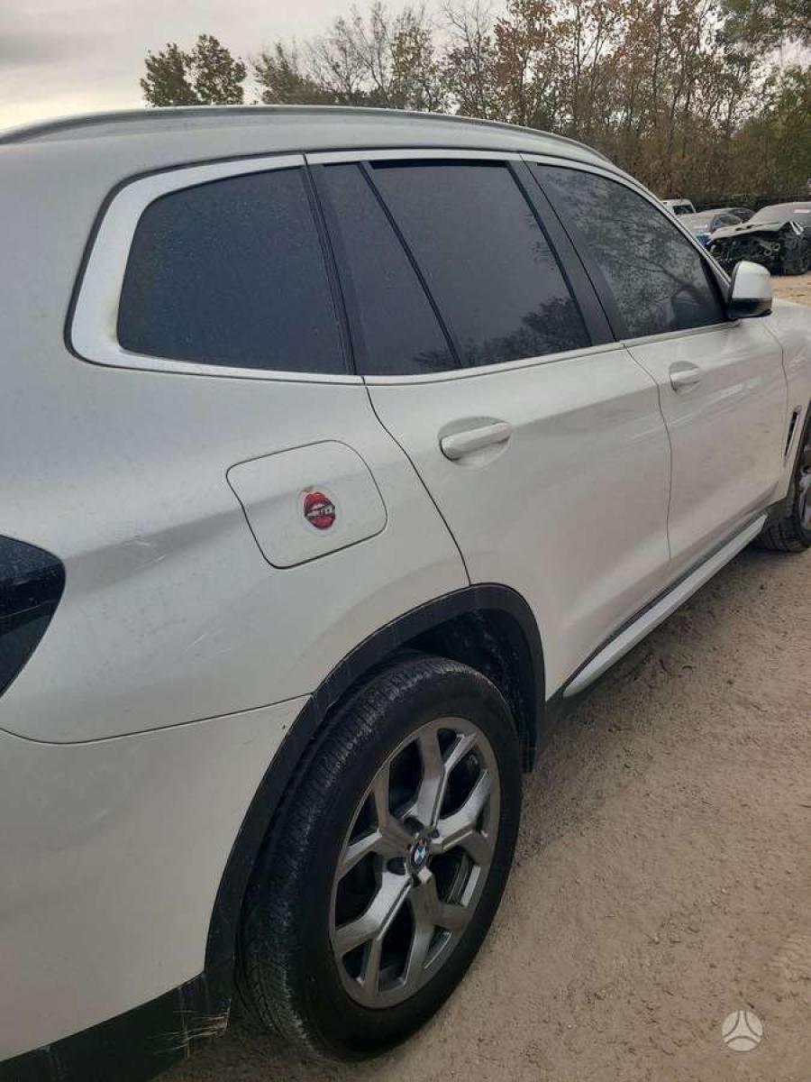 White BMW X3 2022 in Vilnius, with an engine capacity of 2.00 L and mileage of 160 thousand km for 18400 €, photo 27 on AUTOMOTO.COM.LV