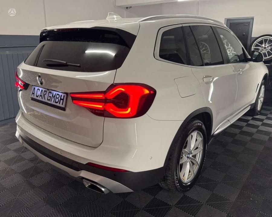 White BMW X3 2022 in Vilnius, with an engine capacity of 2.00 L and mileage of 184 thousand km for 29500 €, photo 2 on AUTOMOTO.COM.LV
