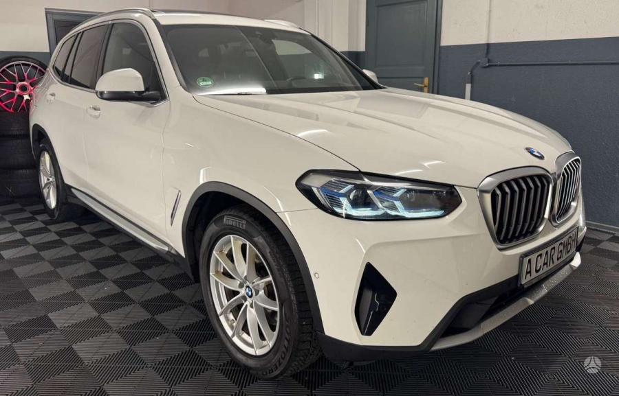 White BMW X3 2022 in Vilnius, with an engine capacity of 2.00 L and mileage of 184 thousand km for 29500 €, photo 3 on AUTOMOTO.COM.LV