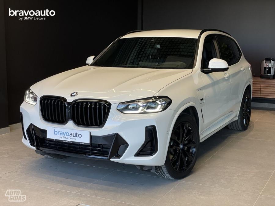 White BMW X3 2022 in Klaipeda, with an engine capacity of 2.00 L and mileage of 73 thousand km for 42881 €, photo 1 on AUTOMOTO.COM.LV