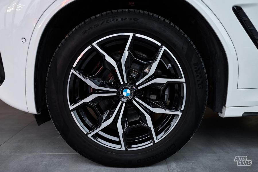 Balts BMW X3 2022 Kauņa, ar dzinēja tilpumu 2.00 L un nobraukumu 96 tūkst. km par 39981 €, foto 25 vietnē AUTOMOTO.COM.LV