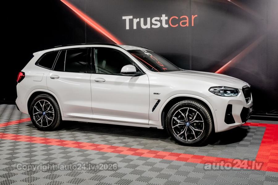 White BMW X3 2022 in Parnu, with an engine capacity of 2.00 L and mileage of 100 thousand km for 39000 €, photo 7 on AUTOMOTO.COM.LV