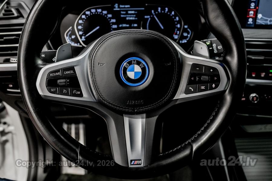 White BMW X3 2022 in Parnu, with an engine capacity of 2.00 L and mileage of 100 thousand km for 39000 €, photo 24 on AUTOMOTO.COM.LV