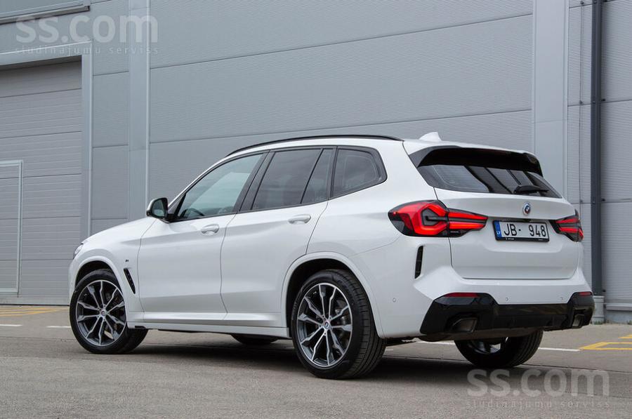 White BMW X3 2022 in Riga, with an engine capacity of 2.00 L and mileage of 43 thousand km for 42500 €, photo 3 on AUTOMOTO.COM.LV