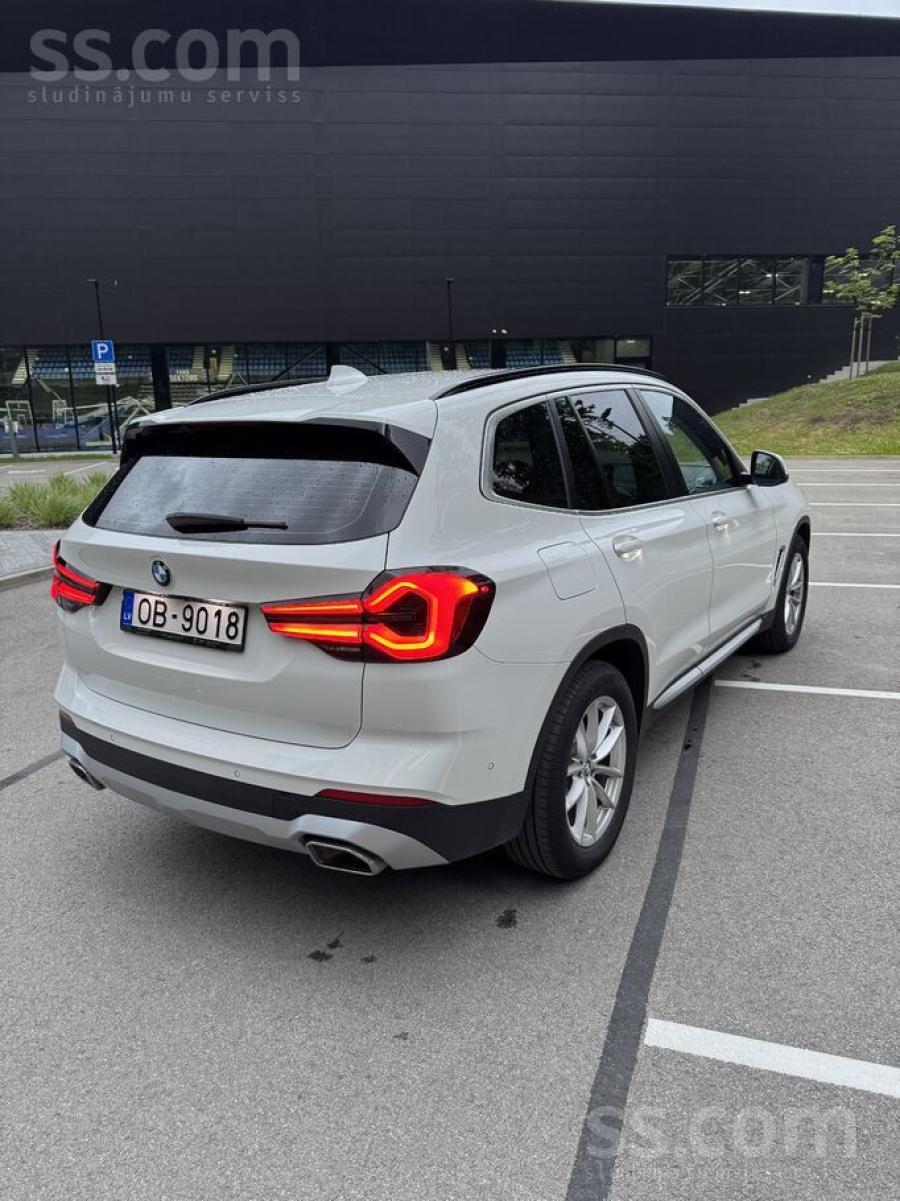 White BMW X3 2022 in Riga, with an engine capacity of 2.00 L and mileage of 56 thousand km for 32000 €, photo 5 on AUTOMOTO.COM.LV