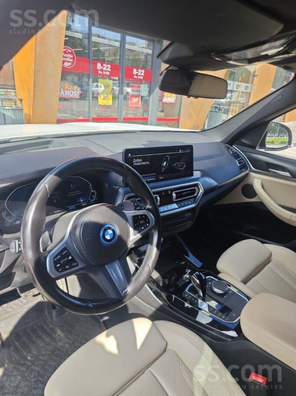 White BMW X3 2022 in Riga, with an engine capacity of 2.00 L and mileage of 105 thousand km for 44000 €, photo 5 on AUTOMOTO.COM.LV