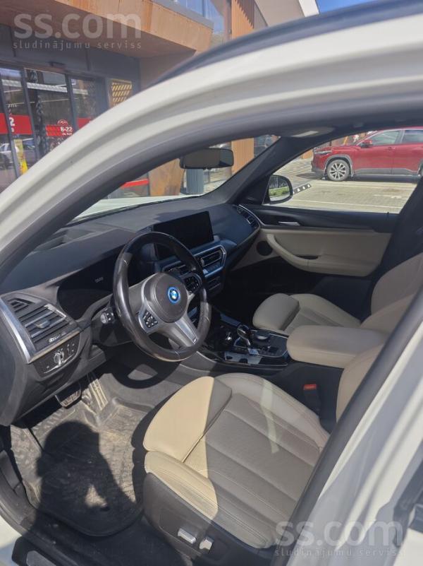 White BMW X3 2022 in Riga, with an engine capacity of 2.00 L and mileage of 105 thousand km for 44000 €, photo 9 on AUTOMOTO.COM.LV