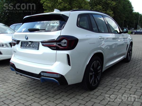 Balts BMW X3 2022 Rīga, ar dzinēja tilpumu 0.00 L un nobraukumu 136 tūkst. km par 34000 €, foto 3 vietnē AUTOMOTO.COM.LV